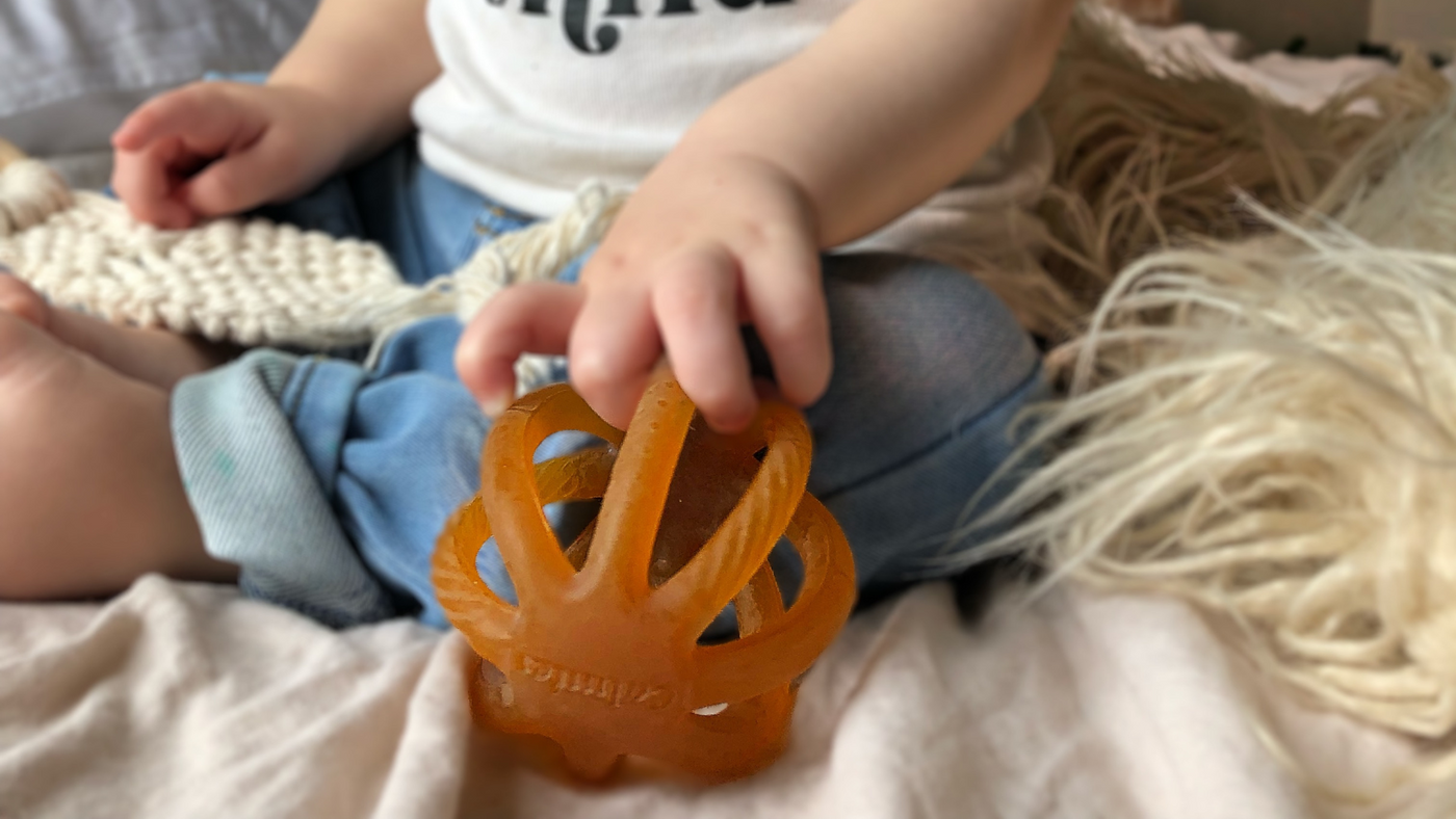 Benefits of Baltic Amber Teething Necklaces